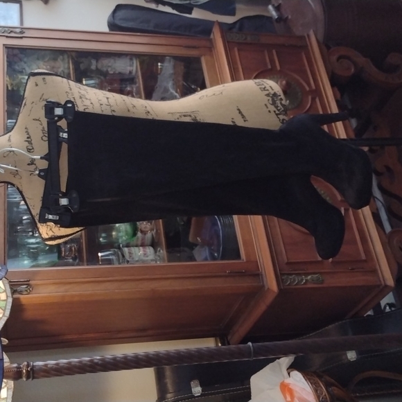 Lydia | Shoes | Black Suede Over The Knee Boots 7 Long To Foot 4 Inch ...